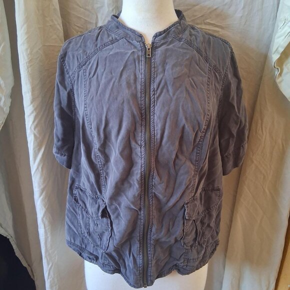 torrid | Tops | Torrid Tencel Dark Gray Size 3 Full Zip Up Short Sleeve ...